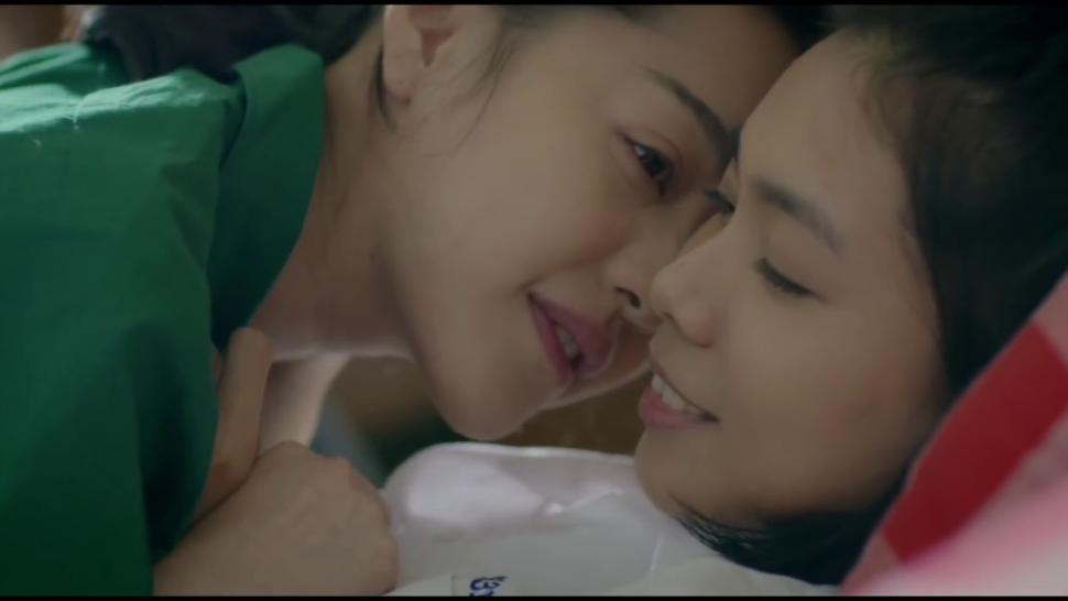 羅晴 Christine Lo- 難得 Precious｜首波主打MV- PaPiin