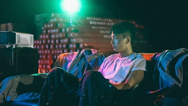 思遠 - 一個人(Official Music Video)- PaPiin