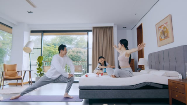 2024-迪奧斯乳膠電動床TVC-家人篇- PaPiin